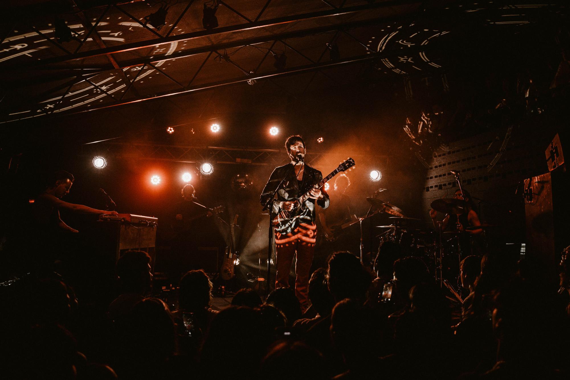 Photo Gallery: Bruno Major at Mohawk Austin – The Daily Texan