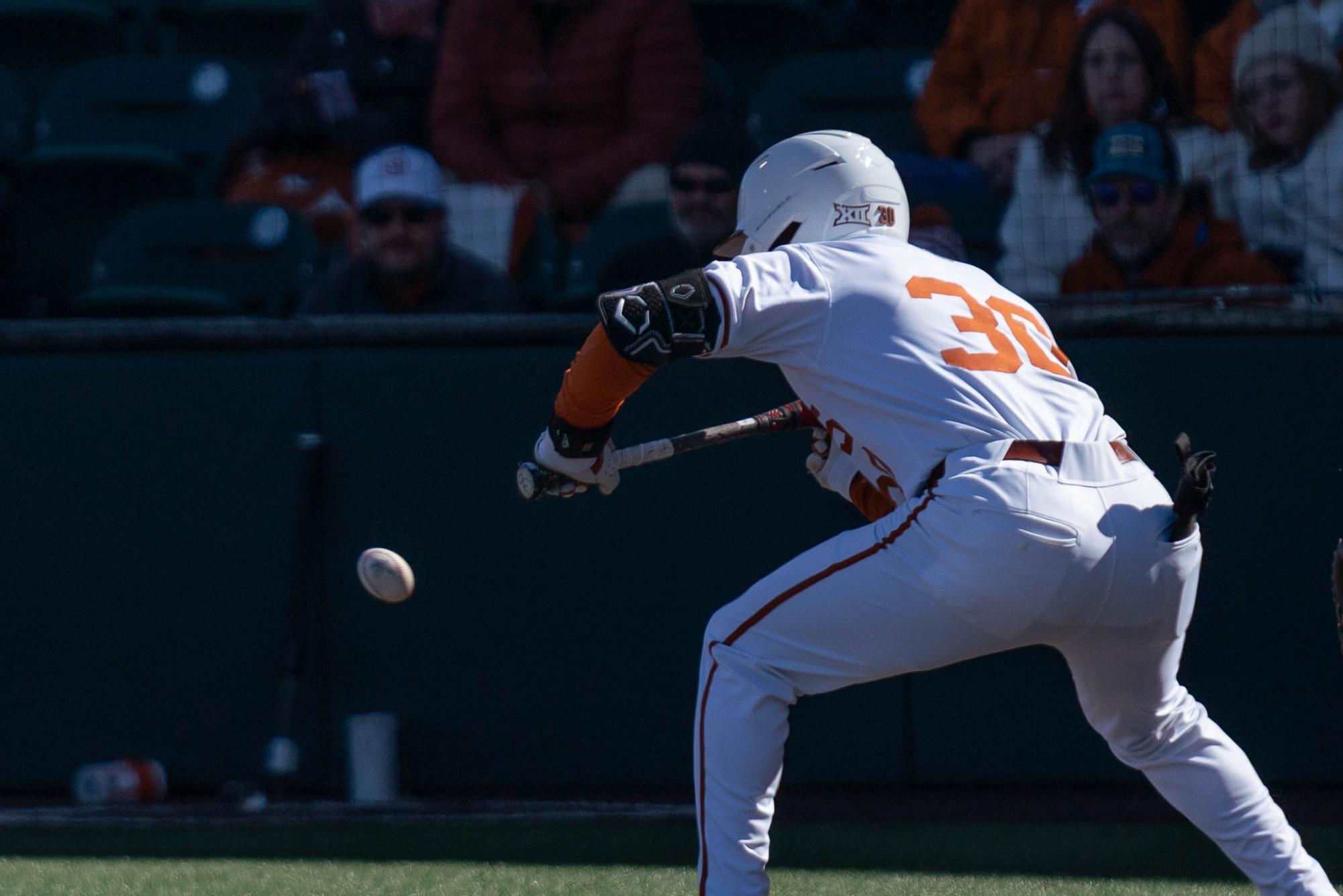 Texas baseball freshman Dee Kennedy hits a walk off single to defeat ...