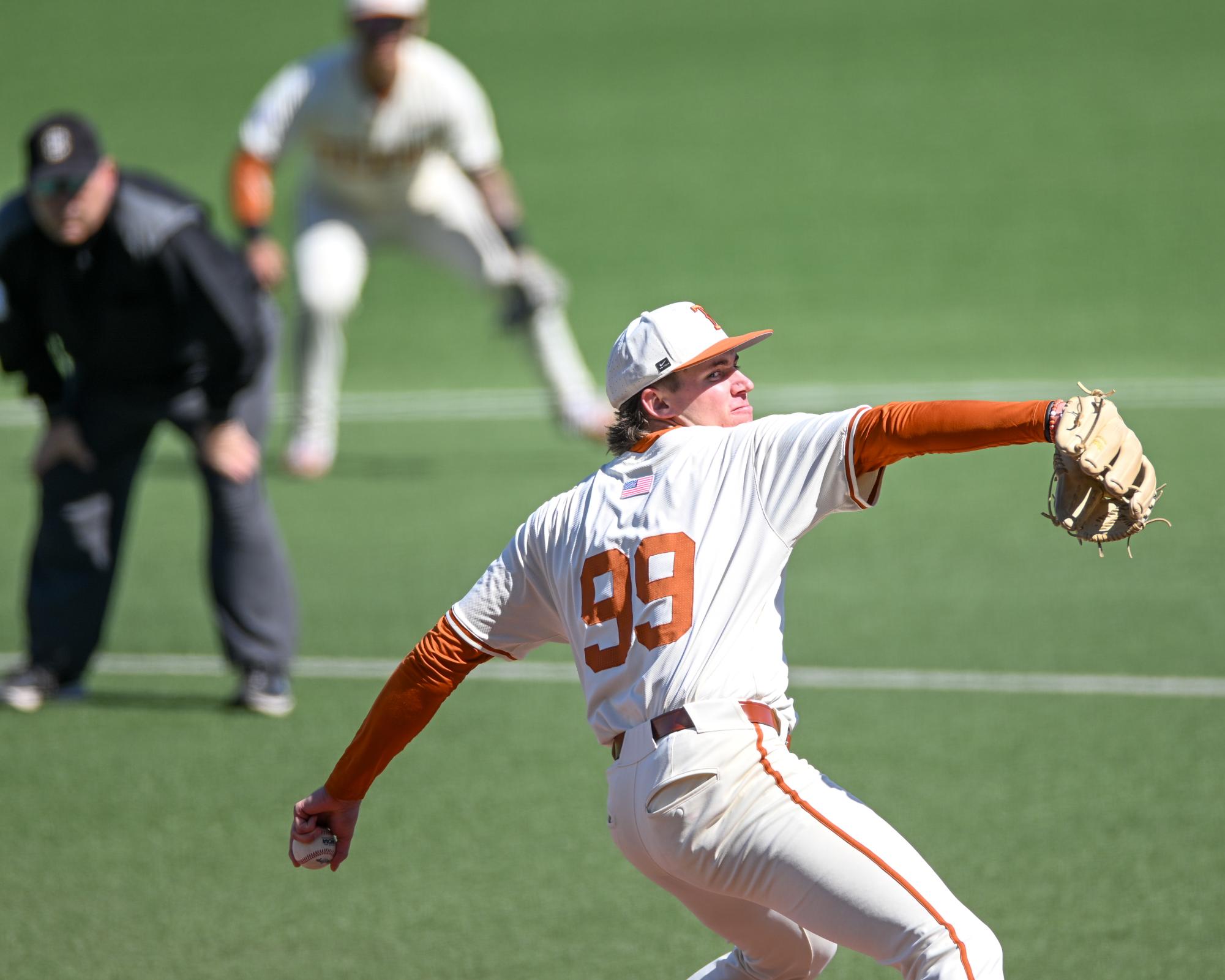 Dylan Volantis dominates second start as Longhorns continue win streak ...